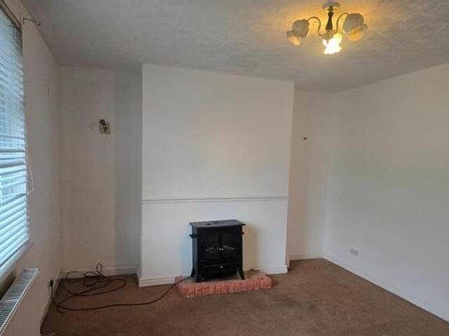 Bryn Road, Markham, 3 Bedroom Semi detached