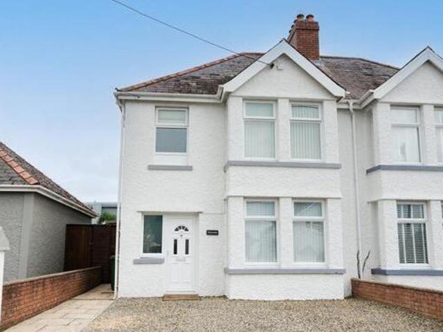 Bryncerdd, Feidrhenffordd, 3 Bedroom Semi detached