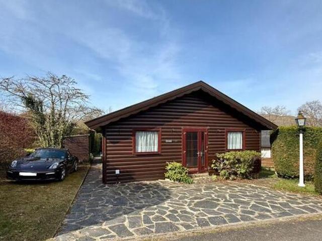 Bryniau, Brithdir, 3 Bedroom Bungalow