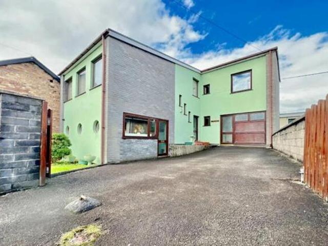 Brynsiriol, Bow Street, 4 Bedroom Detached