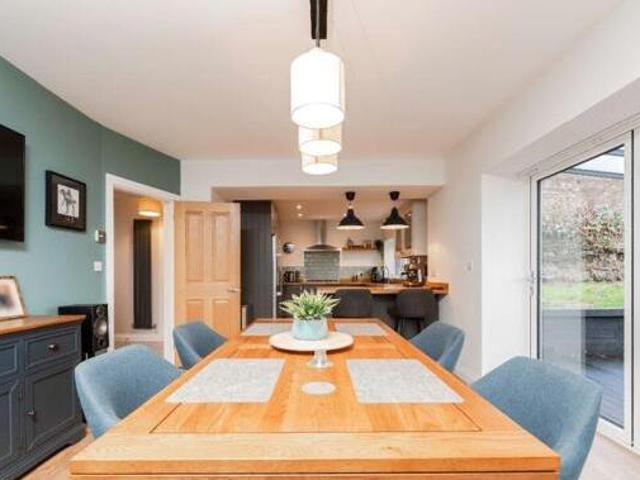 Brynyderw, Oakland Street, 3 Bedroom Detached
