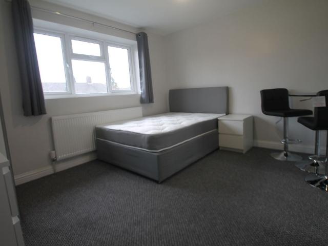 Bryony Close, Uxbridge UB8, 1 bed terraced house to rent, £800 pcm | PrimeLocation