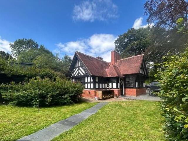 Bwlch Y Ffridd, The Lodge, Newtown, 2 Bedroom Lodge