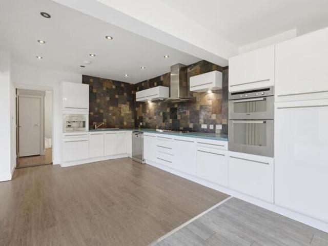 Bungalow 4 Bedroom For Sale Chelmsford Essex 600000 ES99571949