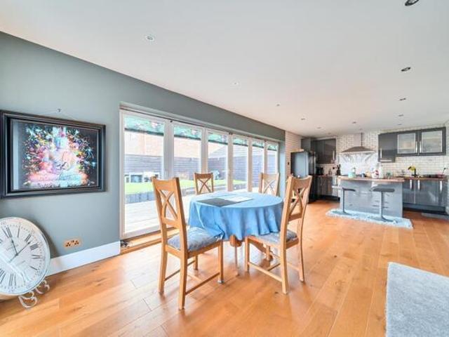 Bungalow 4 Bedroom For Sale Ashford Surrey 675000 ES99986364