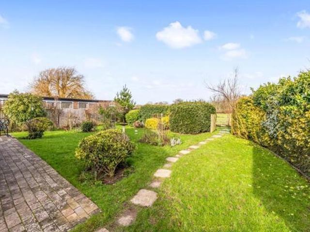 Bungalow 4 Bedroom For Sale Ashington West Sussex 750000 ES100426334