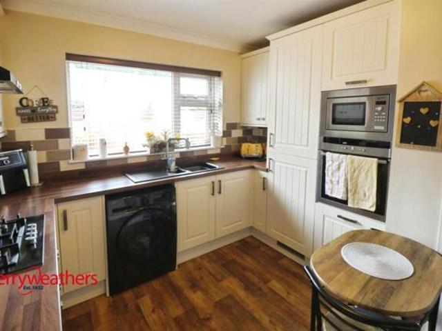 Bungalow 4 Bedroom For Sale Barnsley South Yorkshire 350000 ELS99641869