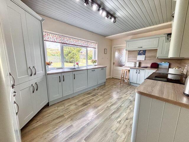 Bungalow 4 Bedroom For Sale Bridgend Bridgend 799950 ES98648812