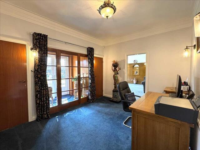 Bungalow 4 Bedroom For Sale Grimsby East Yorkshire 660000 ELS91864177