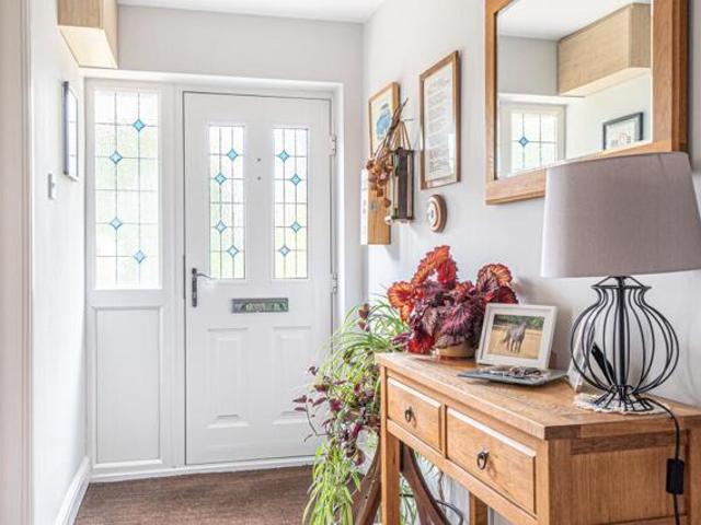Bungalow 4 Bedroom For Sale Hampshire Hampshire 690000 ES101678367