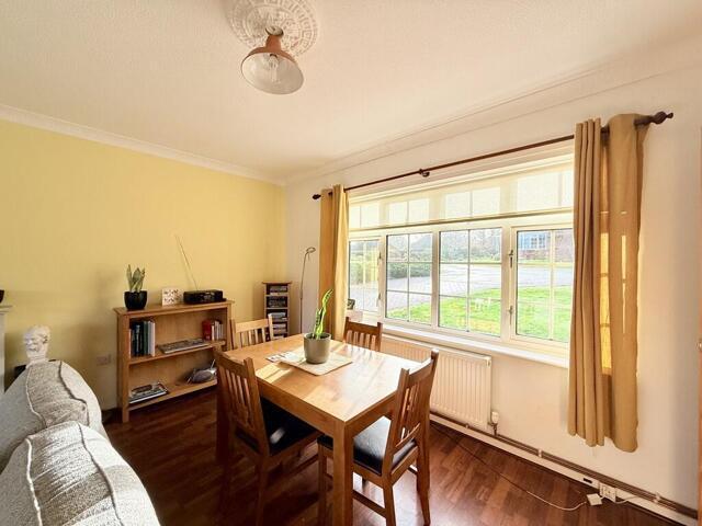Bungalow 4 Bedroom For Sale Hythe Hampshire 545000 ELS99236884
