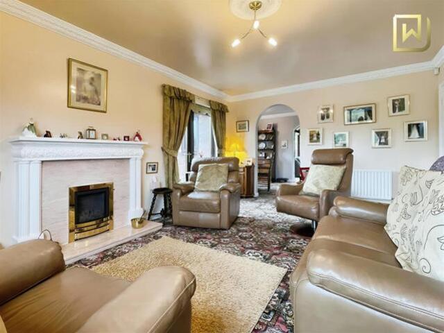 Bungalow 4 Bedroom For Sale Leek Staffordshire 475000 ELS99130101