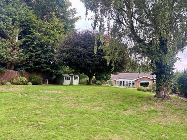 Bungalow 4 Bedroom For Sale Leicestershire Leicestershire 625000 ELS100158489
