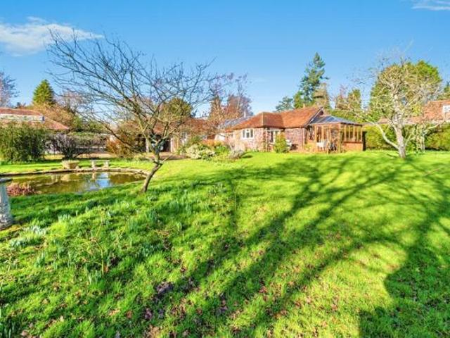 Bungalow 4 Bedroom For Sale Lyndhurst Hampshire 925000 ES101100256