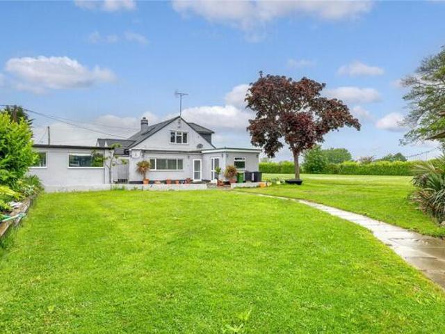 Bungalow 4 Bedroom For Sale Southend on sea Southend On Sea 900000 ES98649363
