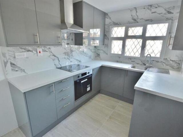Bungalow 4 Bedroom For Sale St. Osyth Essex 165000 ES99380928
