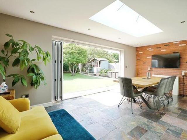 Bungalow 4 Bedroom For Sale Staffordshire Staffordshire 640000 ES101678383