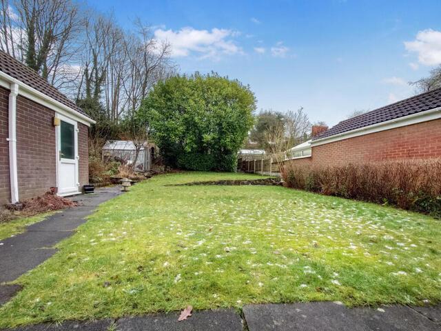 Bungalow 4 Bedroom For Sale Stoke On Trent Staffordshire 300000 ELS99277752