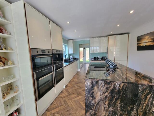 Bungalow 4 Bedroom For Sale Stowmarket Suffolk 575000 ES101278188