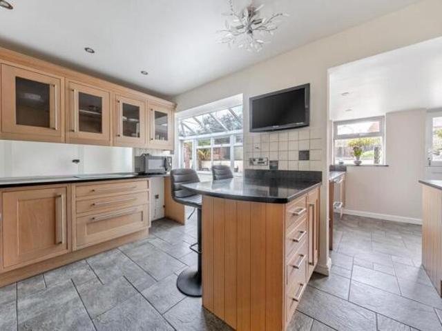Bungalow 4 Bedroom For Sale Pershore Worcestershire 575000 ELS101678678