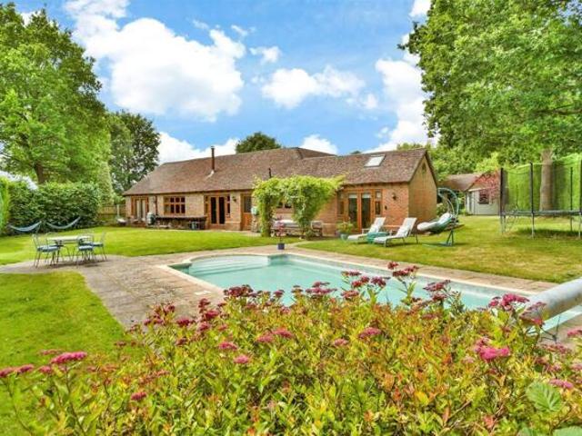 Bungalow 5 Bedroom For Sale Cobham Surrey 1150000 ES99380806