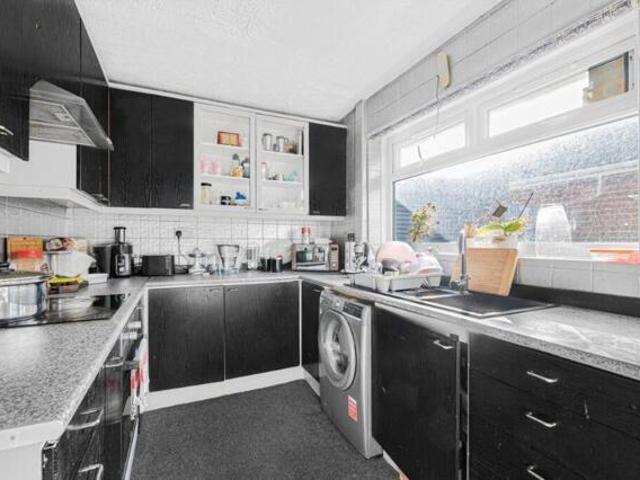 Bungalow 5 Bedroom For Sale Brighton Brighton And Hove 399950 ES99895406