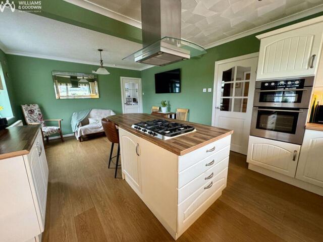 Bungalow 5 Bedroom For Sale Isle Of Anglesey Isle Of Anglesey 499950 ELS99475762