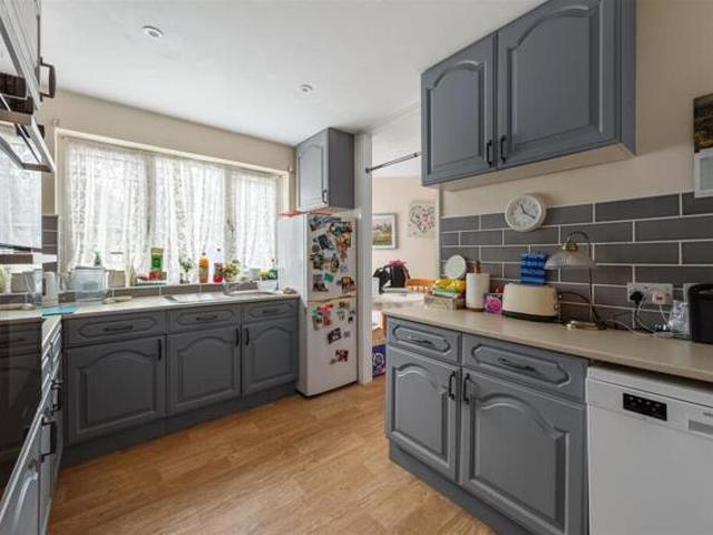 Bungalow 5 Bedroom For Sale Londres Great London 1250000 ES101100203