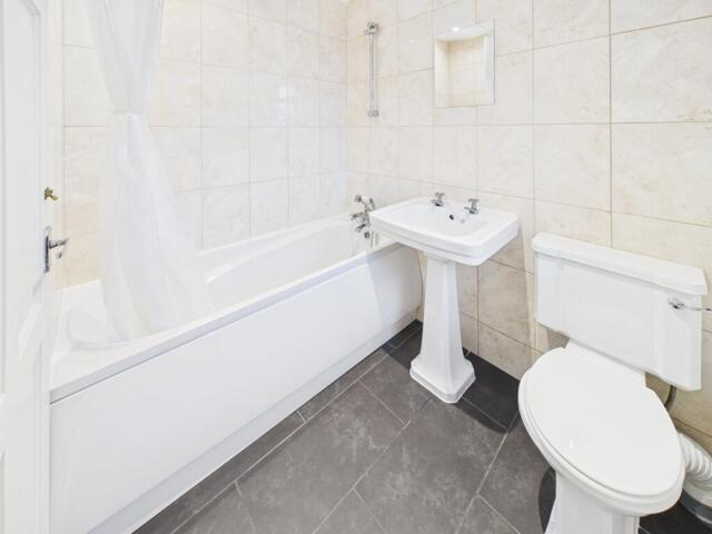 Bungalow 1 Bedroom For Sale Baldock Hertfordshire 300000 ELS98864412