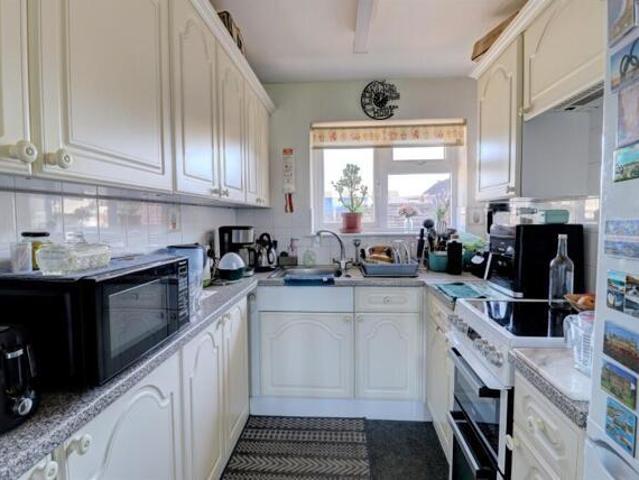 Bungalow 1 Bedroom For Sale Hazlemere Buckinghamshire 250000 ES99130158
