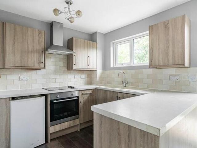 Bungalow 1 Bedroom For Sale Hillingdon Greater London 324950 ES101676233