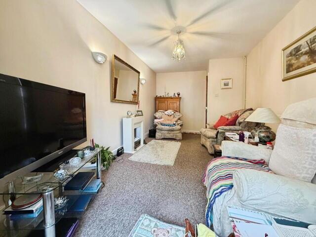 Bungalow 1 Bedroom For Sale Oadby Leicester 170000 ES100579059