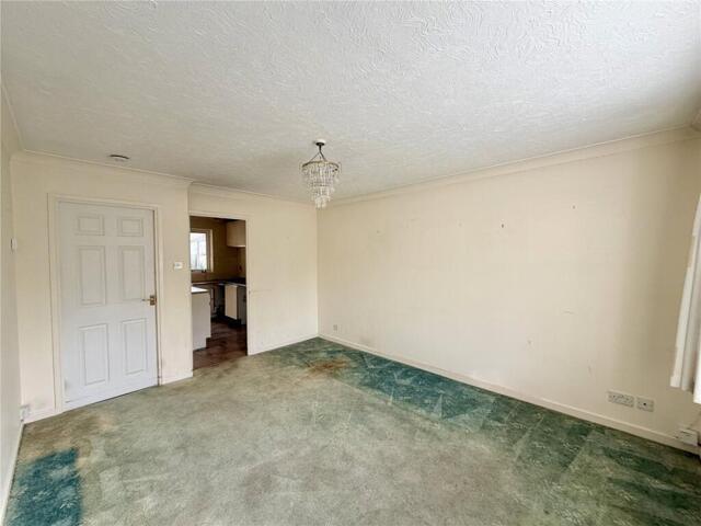 Bungalow 1 Bedroom For Sale Lymington Hampshire 265000 ELS100733976