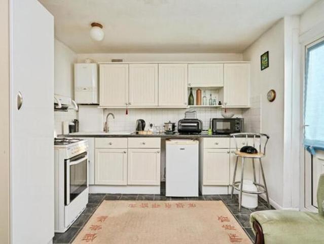 Bungalow 2 Bedroom For Sale Cowes Isle Of Wight 55000 ES101278041