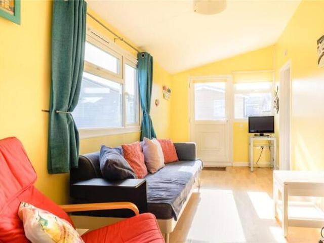 Bungalow 2 Bedroom For Sale Cornwell Cornwall 34000 ES100579148