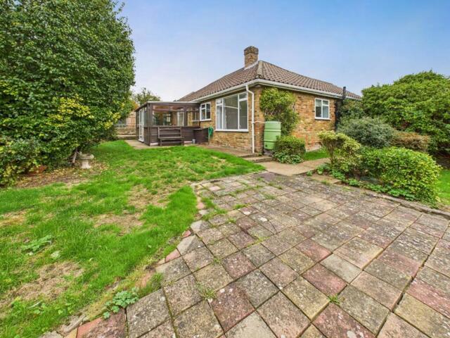 Bungalow 2 Bedroom For Sale Chalfont St. Giles Buckinghamshire 675000 ELS100881384
