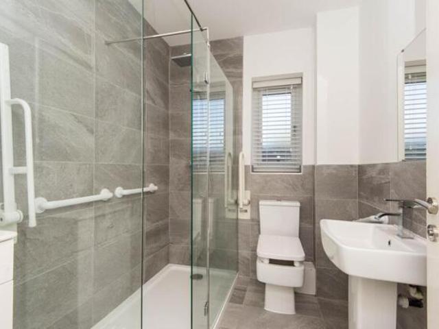 Bungalow 2 Bedroom For Sale Chesterfield Derbyshire 290000 ELS101996271