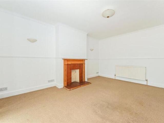 Bungalow 2 Bedroom For Sale Chichester West Sussex 400000 ES101025797