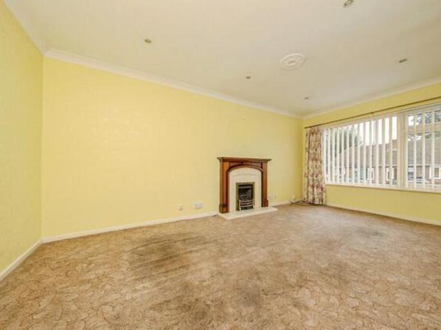 Bungalow 2 Bedroom For Sale Clacton Essex 220500 ES101796918
