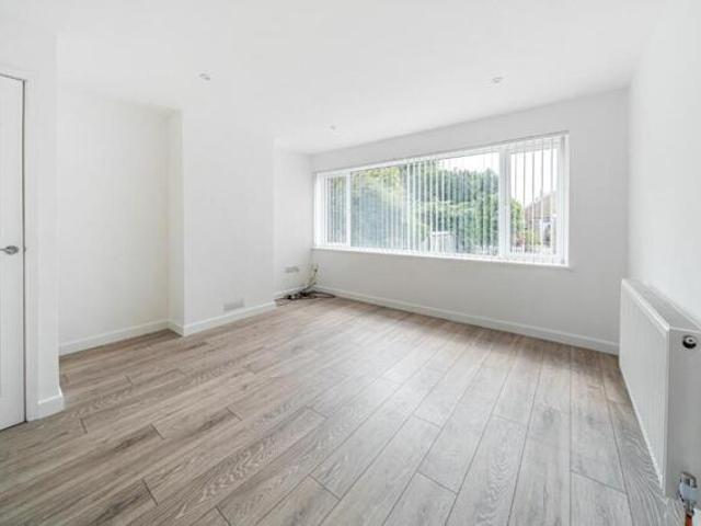 Bungalow 2 Bedroom For Sale Ashford Kent 335000 ES101892172