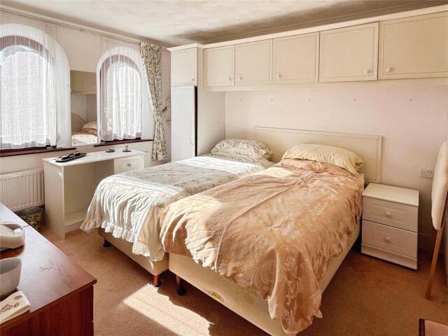 Bungalow 2 Bedroom For Sale Bouldnor Bouldnor 195000 ES98687878