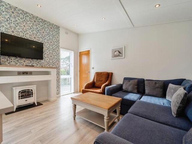 Bungalow 2 Bedroom For Sale Bodmin Cornwall 50000 ES98687389