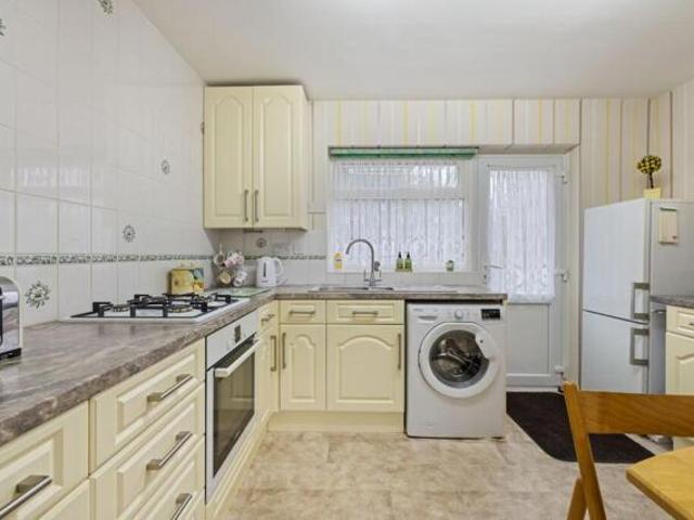 Bungalow 2 Bedroom For Sale Bognor Regis West Sussex 300000 ELS98545640