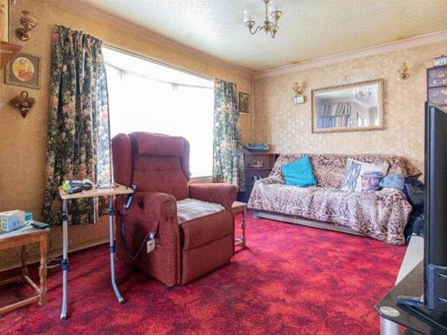 Bungalow 2 Bedroom For Sale Basildon Essex 450000 ES98504090