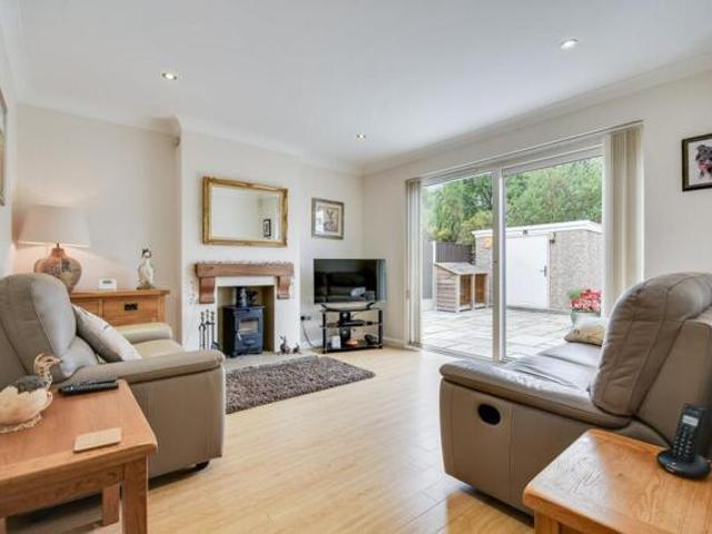 Bungalow 2 Bedroom For Sale Billericay Essex 475000 ELS99773596