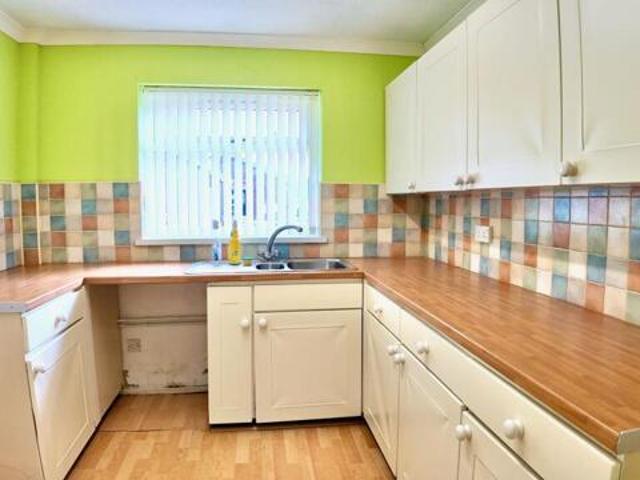 Bungalow 2 Bedroom For Sale Blackwood Caerphilly 240000 ELS100988094