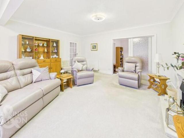 Bungalow 2 Bedroom For Sale Brundall Brundall 400000 ES99290397
