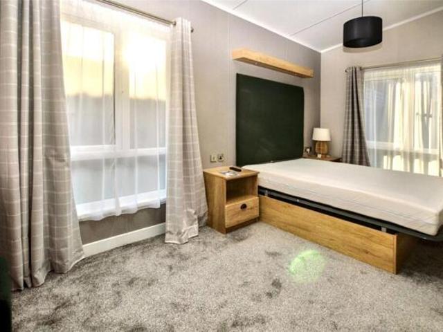 Bungalow 2 Bedroom For Sale Brixham Devon 160000 ELS95357438