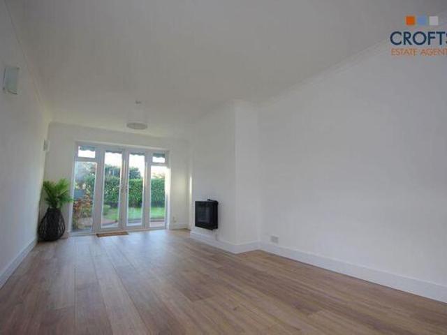 Bungalow 2 Bedroom For Sale Grimsby East Yorkshire 183750 ES101676053
