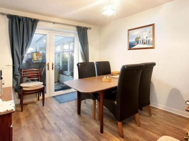 Bungalow 2 Bedroom For Sale Dawlish Devon 270000 ES100578744